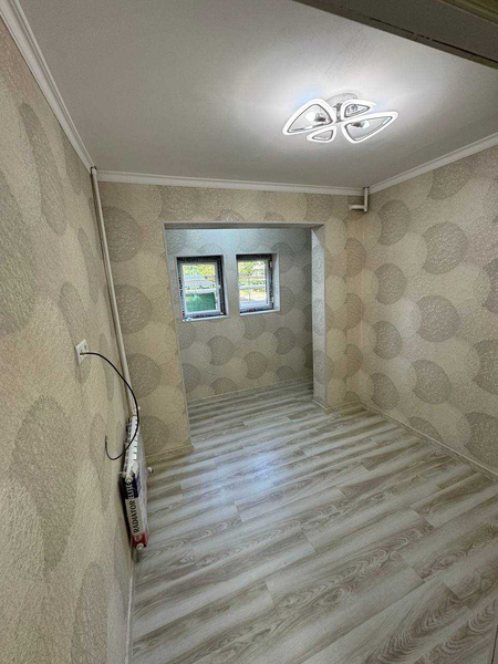 СРОЧНО !! Продается квартира в Яшнабаде 1/1/9 ( 42 кв/м ) Авиасозлар 2