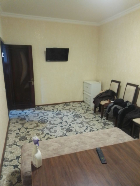 2 xonalik kv srochna ijaraga beriladi