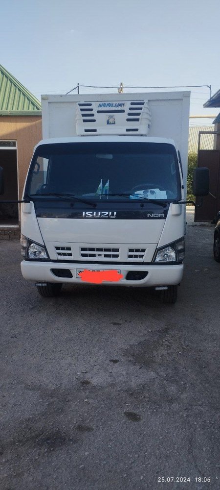 Isuzu yili 2013 holati yaxshi sotiladi