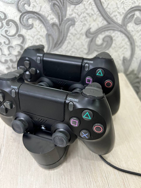 Playstation 4 pro 1tb
