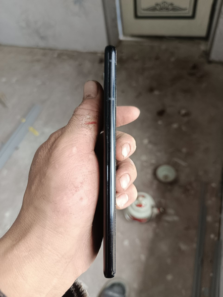 Telefon sotiladi