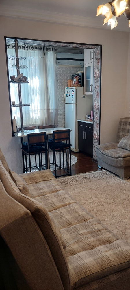 Chilanzar 3. Shkola. 2 komnati. Vse ostanetsya. Торговый центр.