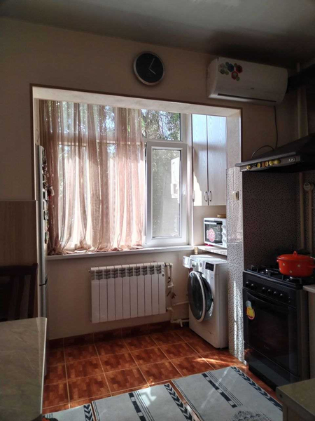 Срочно продам 3 квартиру на Юнусабаде 6