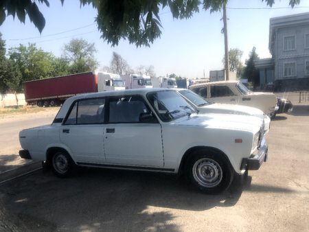 Vaz 2107, 1984 yil