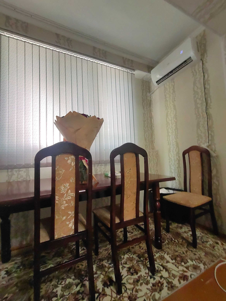 Срочно продам 2ком квартиру.Феруза 2,Напротив ЭКО базара