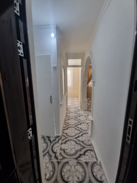 Продается квартира на 2 этаже площадью 35 кв.м. По ул.Багдад ор.Феникс