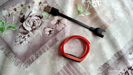 Продается Mi band 3