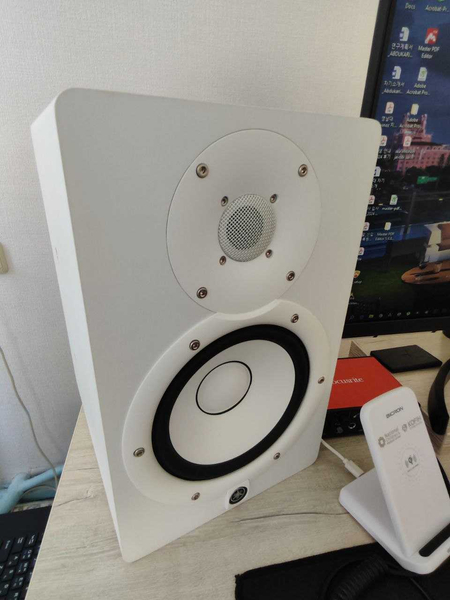 СРОЧНО!!! Колонки (Студийные мониторы) – YAMAHA HS7I Black & White