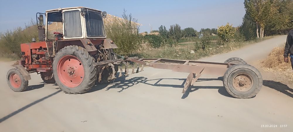 Юмз трактор сотилади