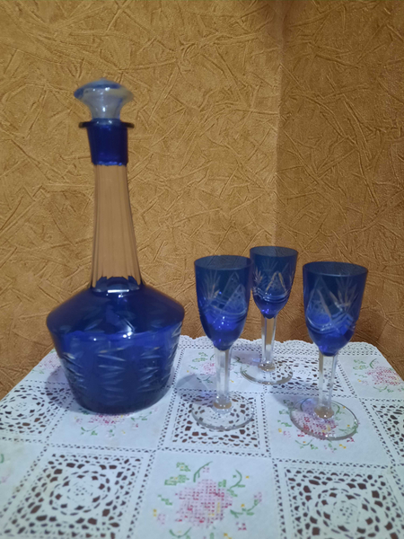Очень красивые тарелки, ГДР, Ильменау,  Граф фон Хеннеберг