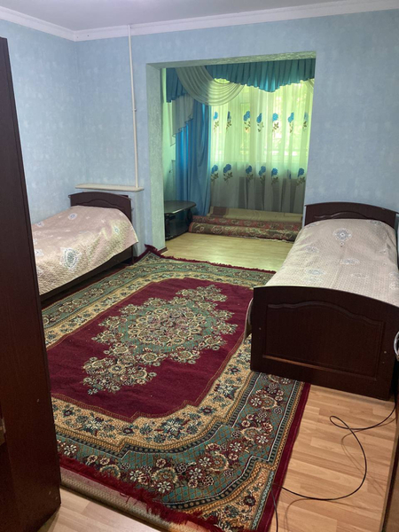 Ул.Гламур Бутик 4/1/12 120м2 2-декарбя ослобаждается