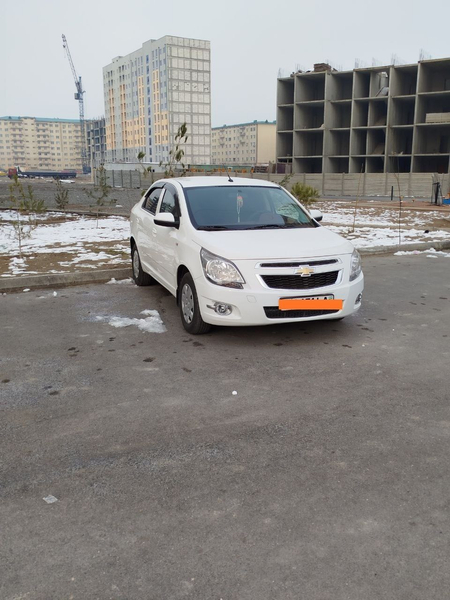 Автомобиль кобалт