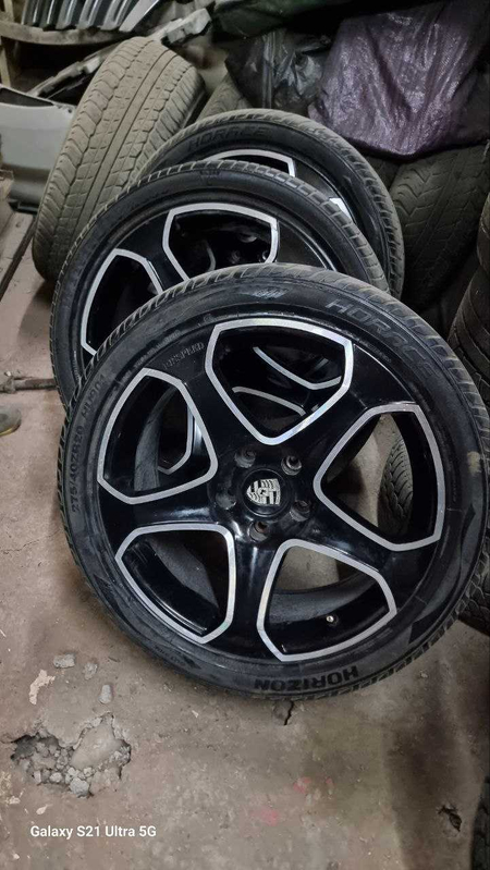 Комплект Дисков Porsche в хорошем состоянии!!