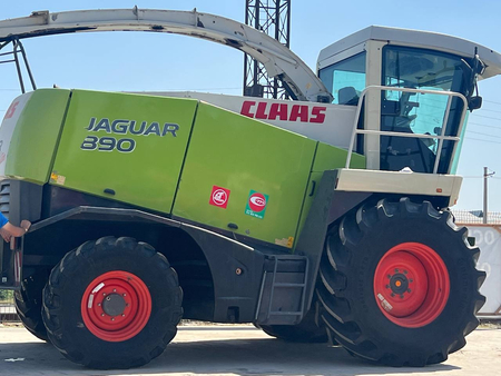 Claas jaguar 890 xizmati