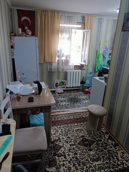 33.000 уе. Спутник. 2 х ком с ремонтом 2/2 в деревянном доме не торец