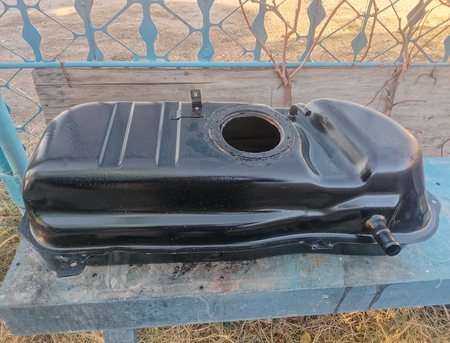 Продаётся бак от Матиза