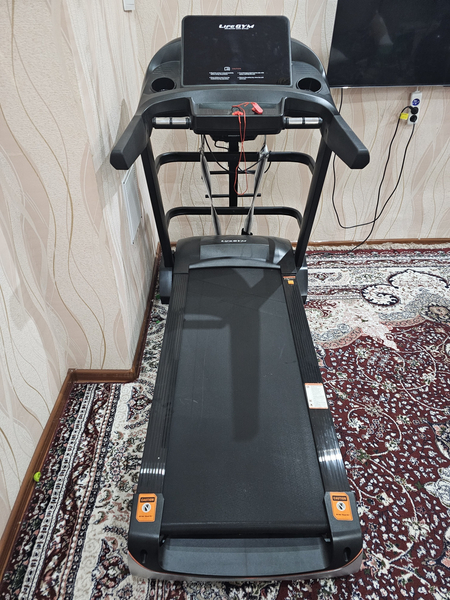 Беговая дорожка lifegym lgm-601