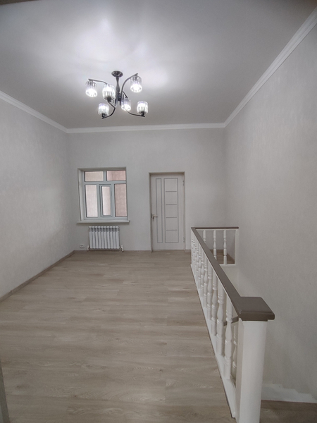 2 etajli hovli katej sotiladi srochna