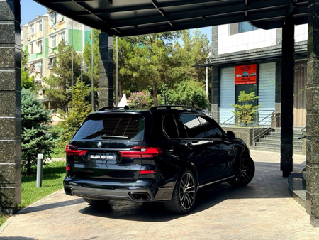 BMW X7 xDrive40i