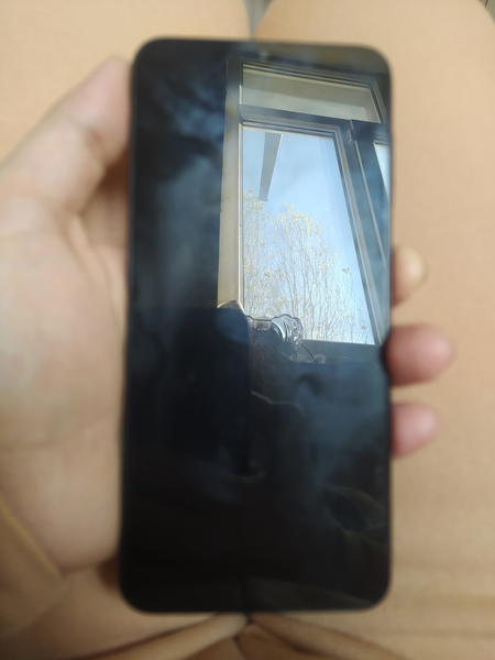 Samsung a30 sotiladi