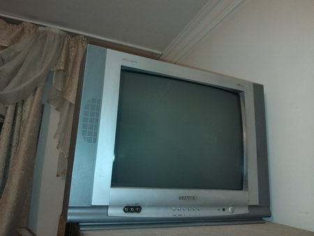 Продаётся телевизор