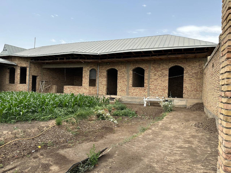 Hovli sotiladi korobka