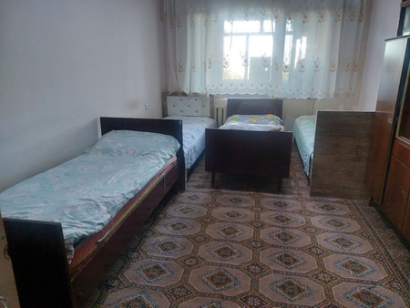 Ijaraga uy faqat qizlar uchun, xozyaykalik.