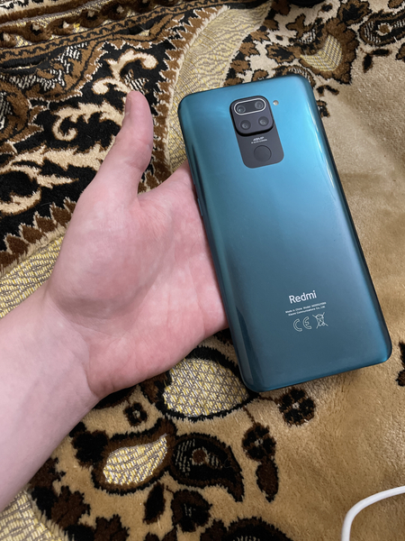 Продам срочно Redmi note 9