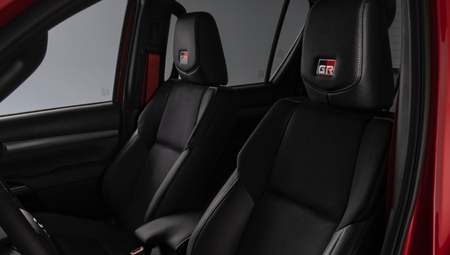 TOYOTA HILUX GR SOPRT 2024 новое готов