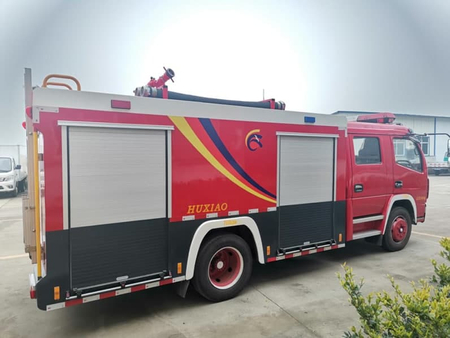 Пожарный машина Dong-Feng 5м3
