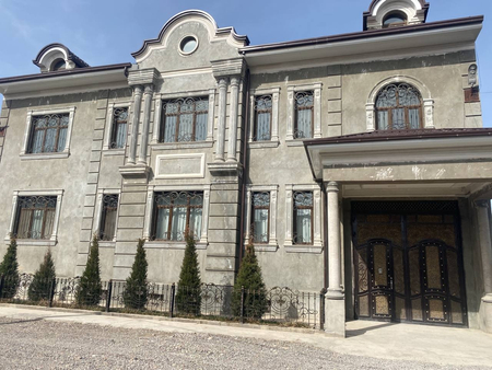 Ohunboboyev Mahalla 6 sotix 10 ta xona 70 % bitgan 365000
