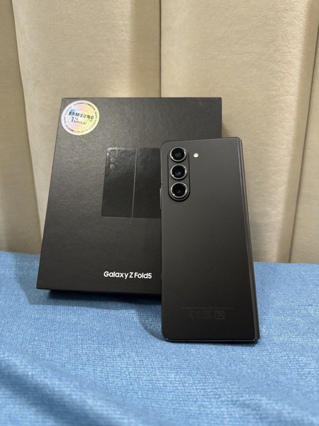 Samsung z fold 5