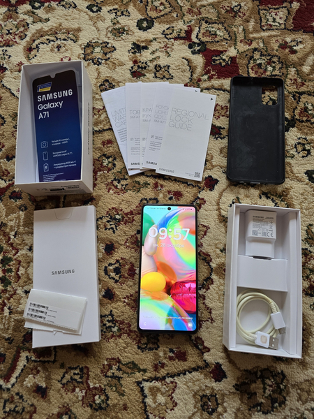 Samsung Galaxy A71