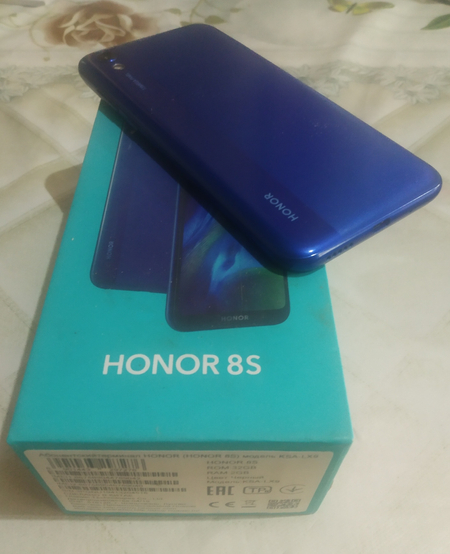 Смартфон HONOR 8S