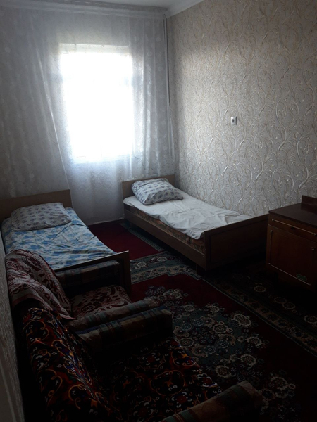 Дархон 3 хона боллар кизлар оила