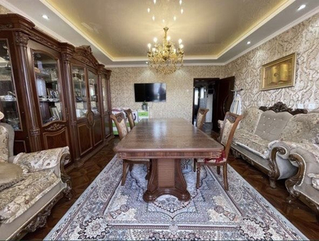 Башлык  3/9/9 +Мебель+Техники Балкон 1*7м² Общ пл   70м²