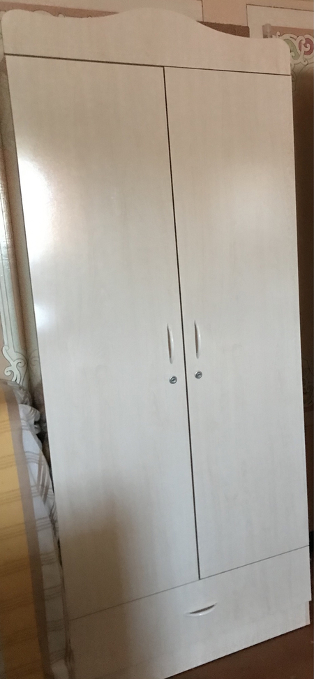 Detskiy shkaf va  karavat.