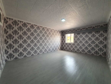 Срочно! Продается 2х ком. кв-а на цокольном этаже 90 кв.м с ремонтом!