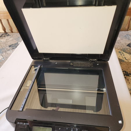 Принтер Canon MF231  состояние,среднее