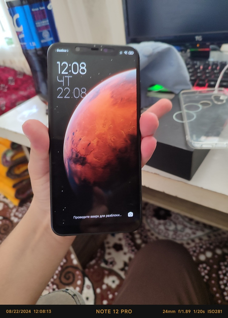Продается или обмен на другие модели. Xiaomi Mi 8