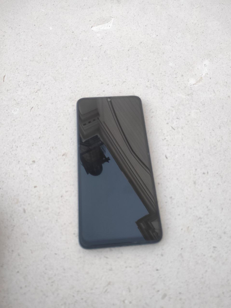 Xiaomi POCO.  8. 256