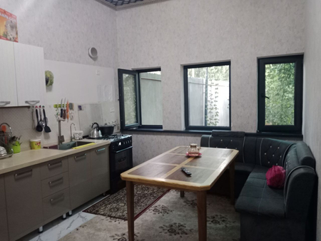 Toshkent tumani Keles kok tere 3.80 sotihli uy sotiladi