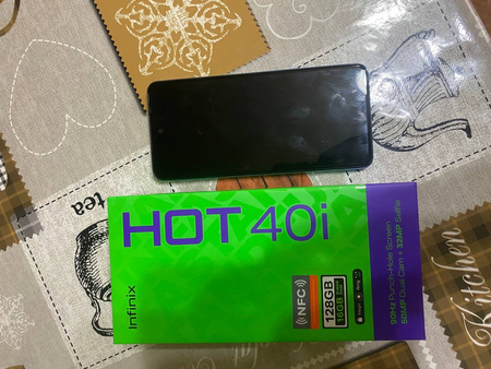 Продают срочно! InfiniX HOT 40i