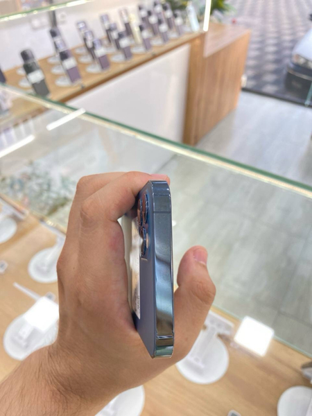 Rassrochka va Naht! Iphone 12 256gb LL/A 80% Apple Expert