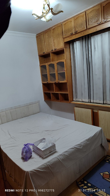 Oybek metro yonida 3 xonali hamma sharoitlar bor lubboyiga 600$