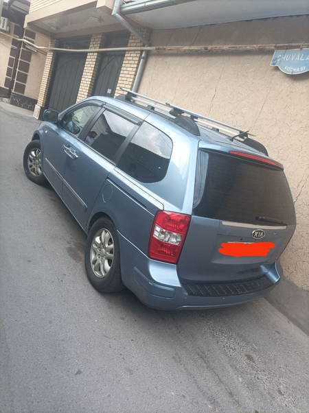 KIA Carnival 2006. Пробег 200000 км. Состояние хорошее