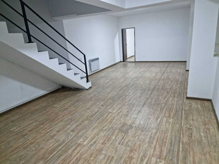 Nejiloy joy (padval) arendaga beriladi 80 kv tsalkovskiyda