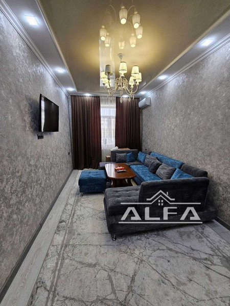 3 xonali 85m² 2-qavat sotiladi.