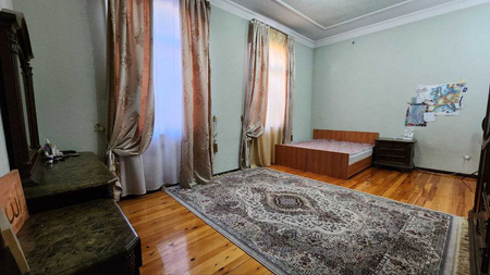 Участок 6 соток. 10+ комнат. Юнусабад, ул Регистон (Можно под офис)
