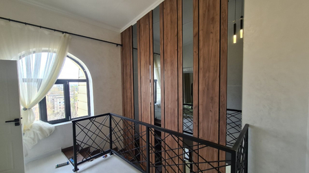 Продается квартира с мансардой с ремонтом с обстановкой всё есть 90м²